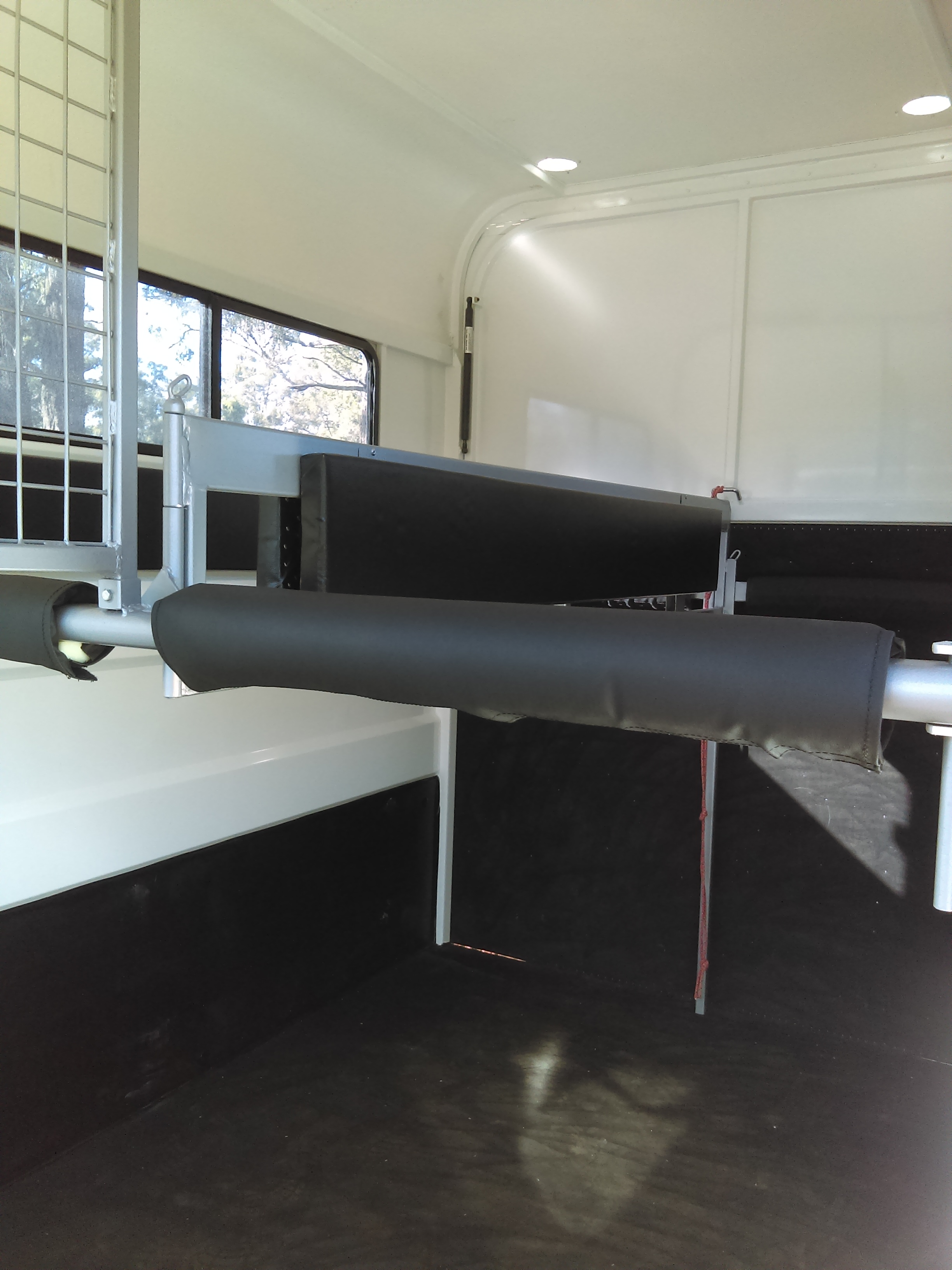 Straight Load Series – NW Horse Floats