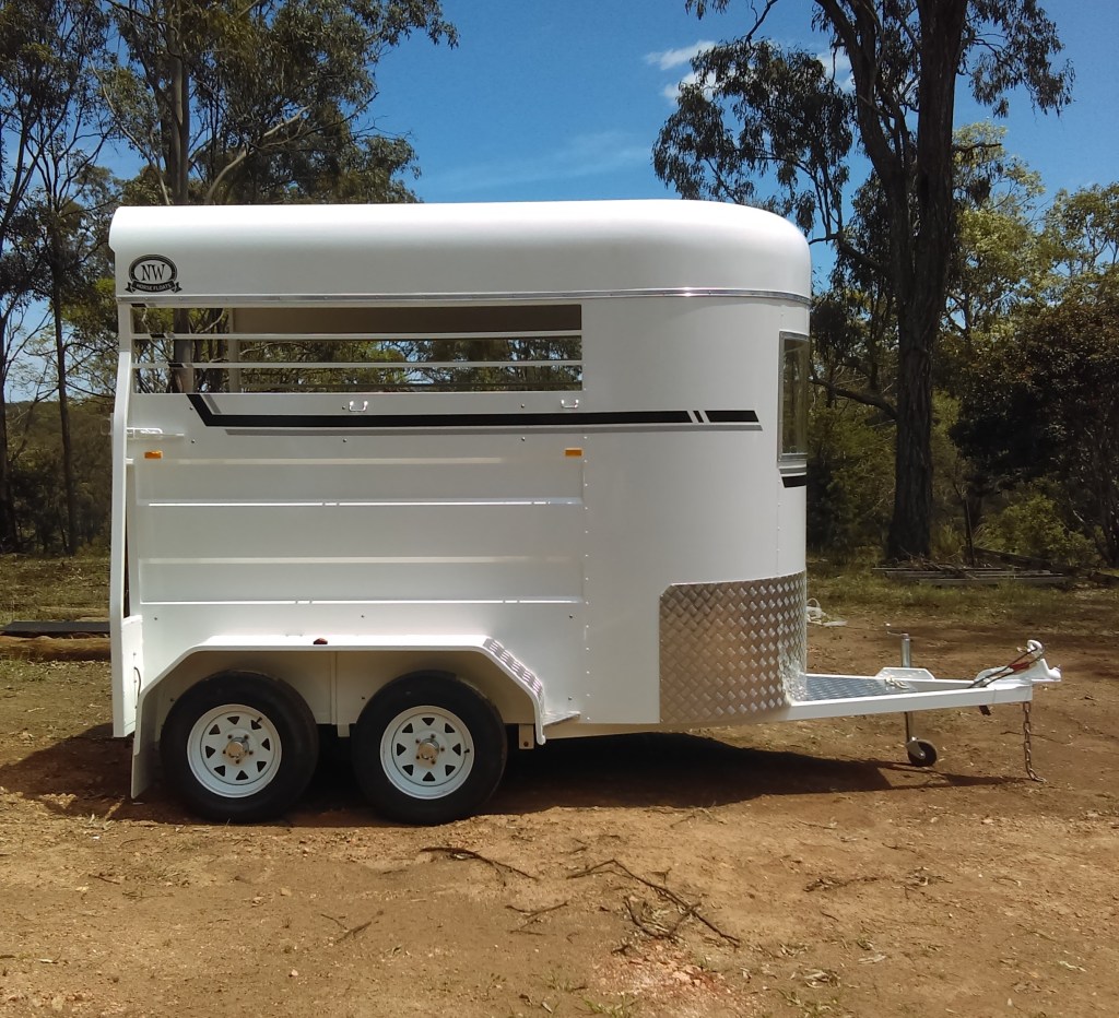 Straight Load Series – NW Horse Floats